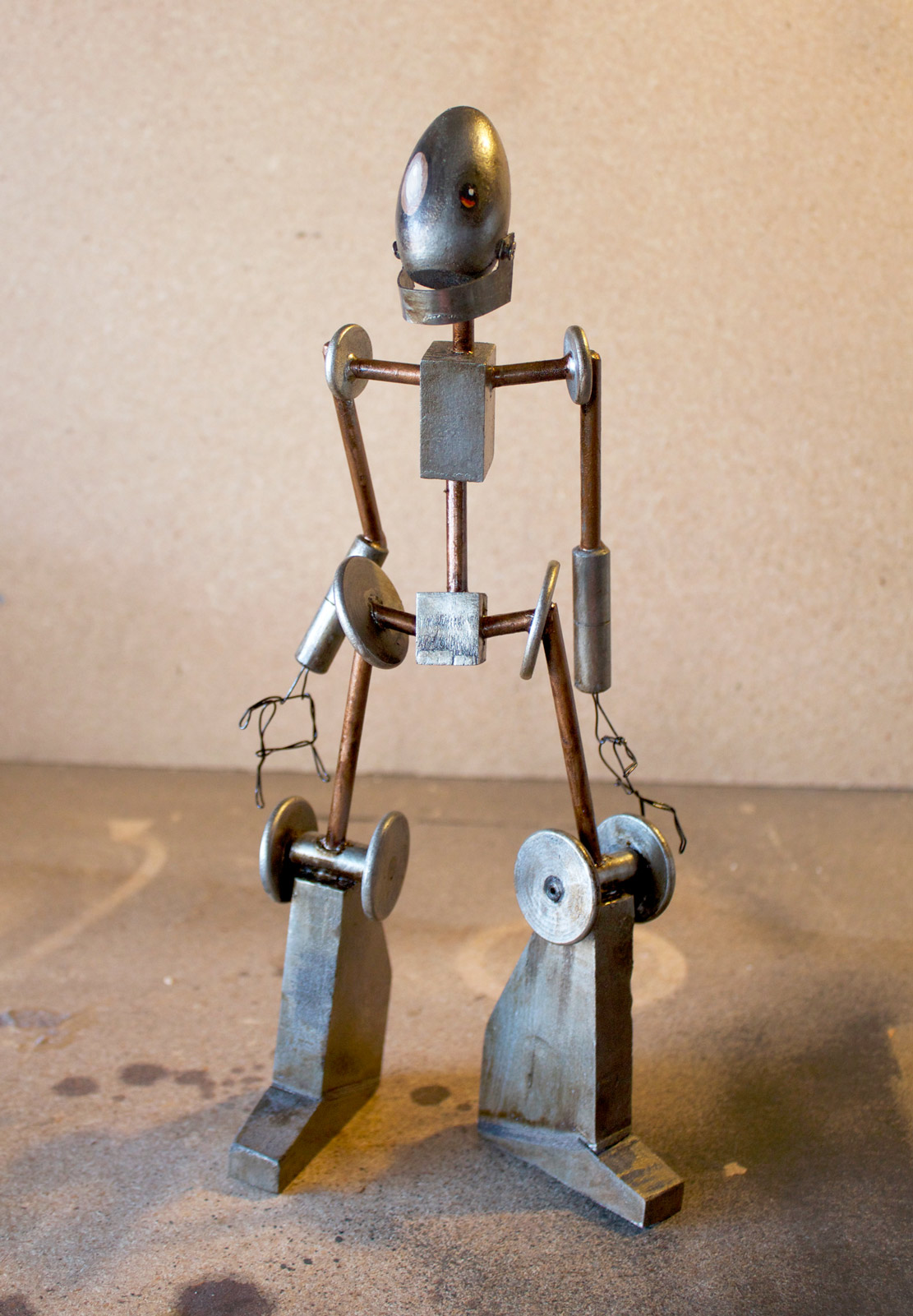 Mechanical Man Sculpture I – Plastic Fly